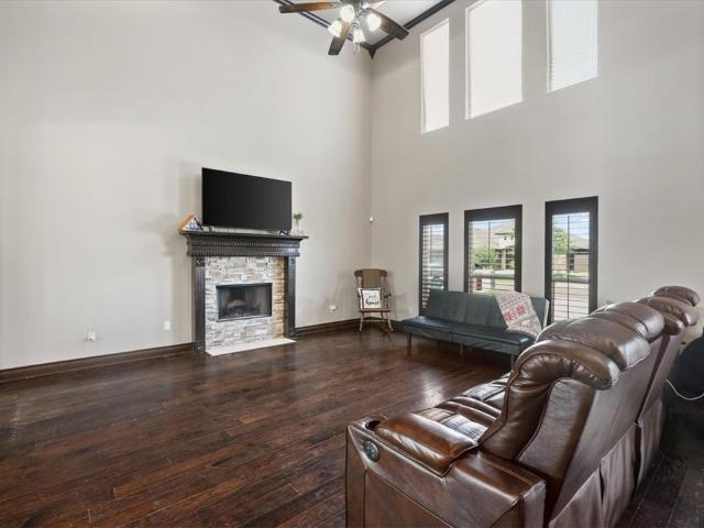 3614 Lake Palestine