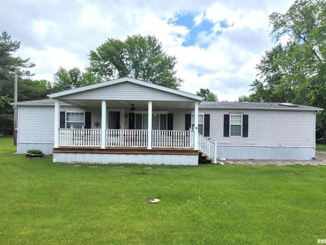 3614 S Hotze Rd, Salem, IL 62881