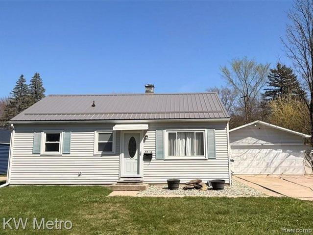 3614 Washington St, Midland, MI 48642