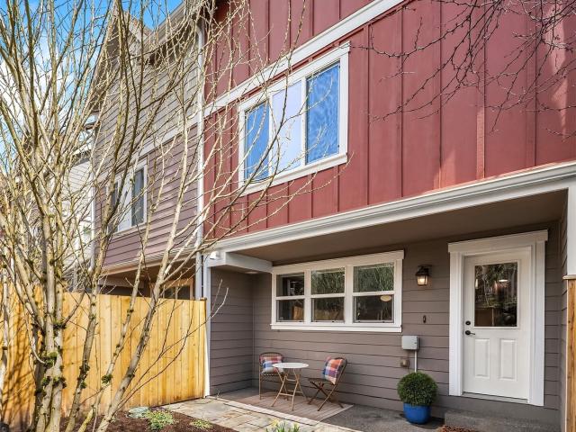 3615 Albion Pl N, Unit B, Seattle, WA 98103 | MLS #2503 | Compass