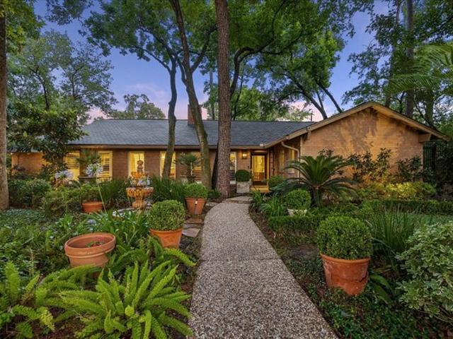 3615 Ascot Ln, Houston, TX 77092