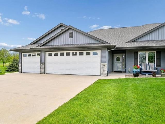 3615 Bluebird Dr SW, Cedar Rapids, IA 52404