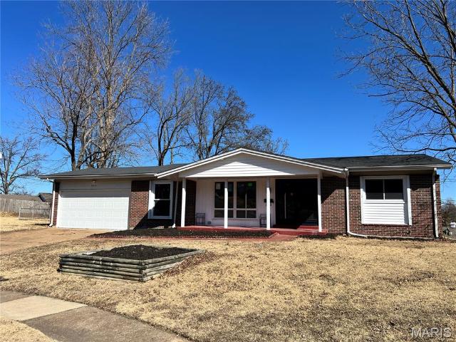 3615 Dwyer Ln, Florissant, MO 63033 | MLS #26005 | Compass