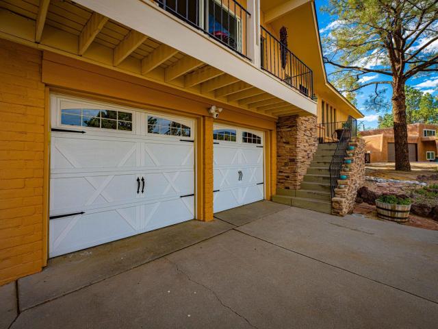 3615 Horacio Court NE