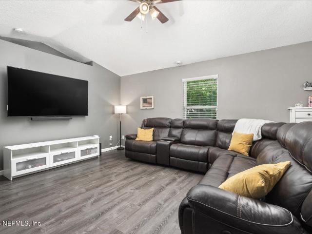 3615 Weaver Rd, Palatka, FL 32177 | MLS #2105