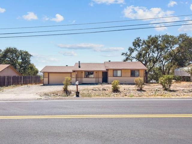 3616 Hartvickson Ln, Valley Springs, CA 95252
