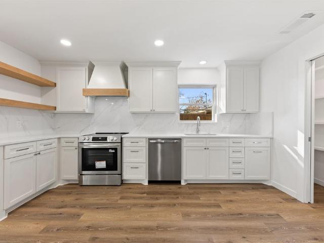 3616 Woodleigh Drive