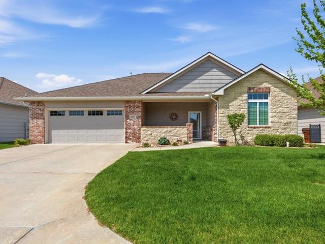 3617 N Siena Lakes Cir, Wichita, KS 67205