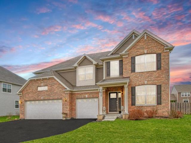 3617 Emerald Rd, Elgin, IL 60124