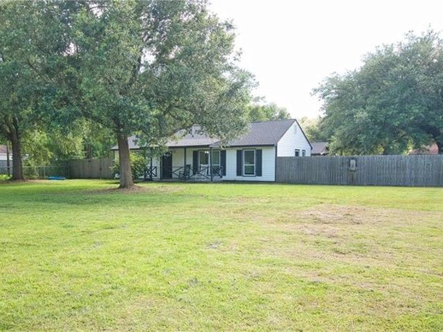 36186 Jessie Singletary Rd, Pearl River, LA 70452