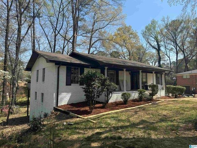 3618 Memory Ln, Hueytown, AL 35023