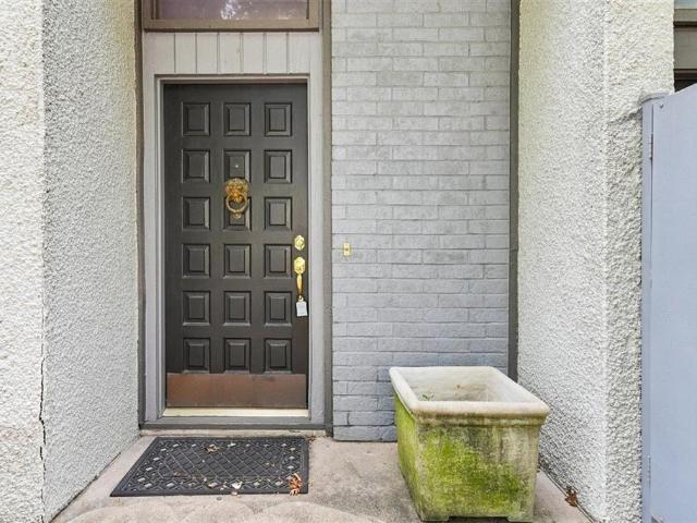 3618 Gillespie Street # 102