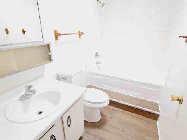 3618 Lafayette Drive Ne 2 Bedroom Apartment for Rent at 3618 Lafayette Dr Ne, Albuquerque, NM 87107 Alta Monte