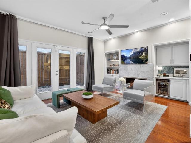 3618 Reagan St, Dallas, TX 75219 | Compass