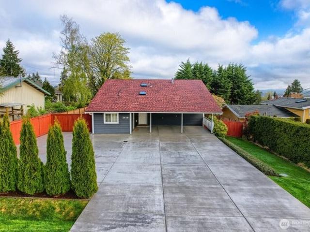 3618 S 243rd St, Kent, WA 98032