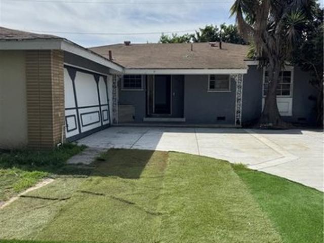 3618 W Crystal Ln, Santa Ana, CA 92704