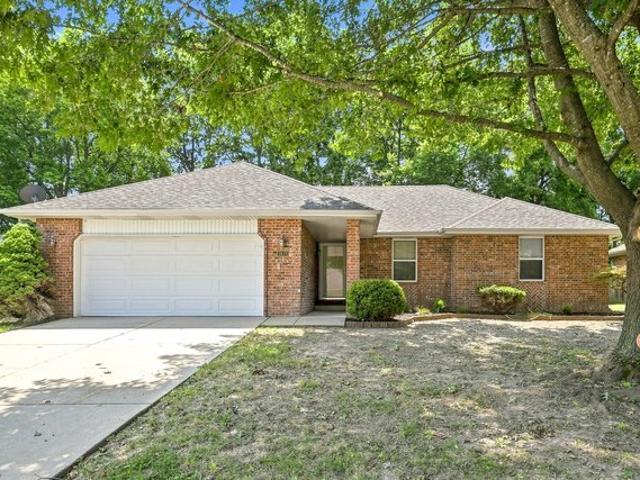 3618 W Vincent Dr, Springfield, MO 65810