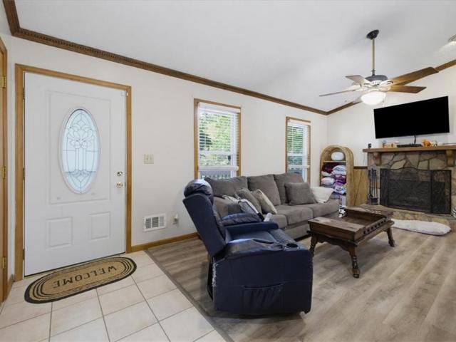 3618 Waverly Oaks Way
