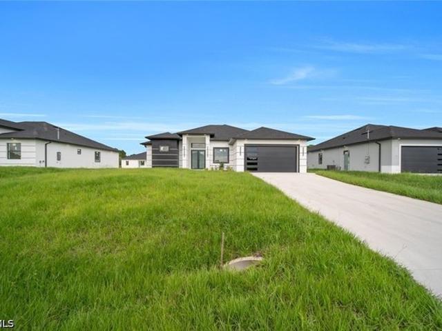 3618 6th St SW, Lehigh Acres, FL 33976