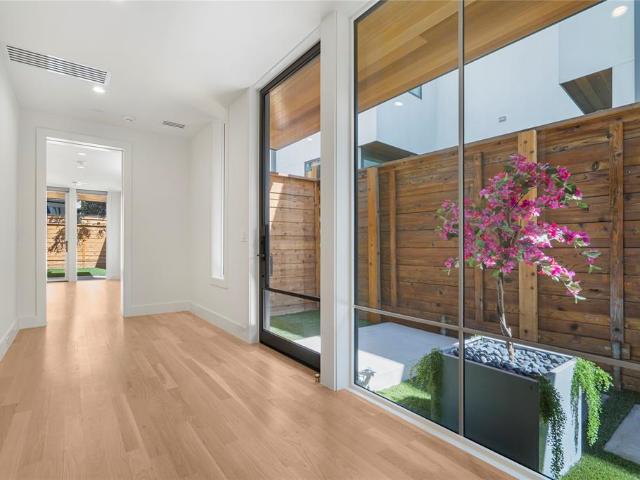 3619 Springbrook
