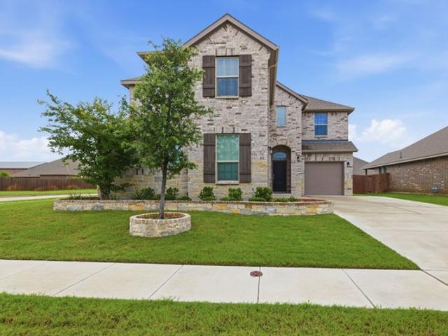 3619 Twin Pines Dr, Grand Prairie, TX 76065