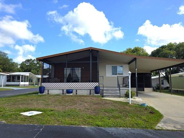 36107 Overlook Dr, Dade City, FL 33525