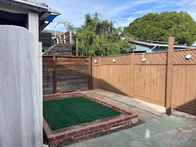 3610 N 44Th