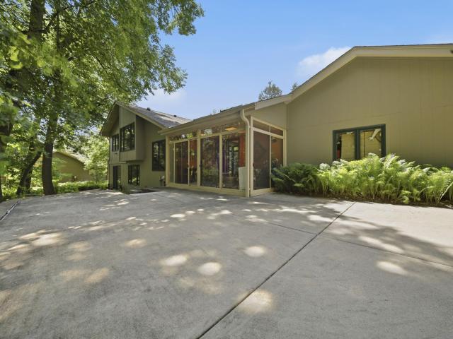 3610 Evergreen Lane N