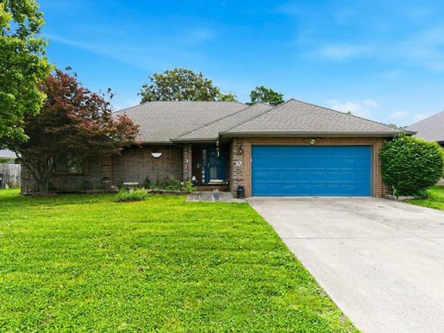 3610 S Lexus Ave, Springfield, MO 65807