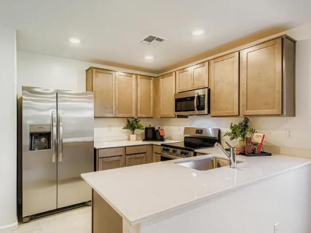 36118 w charity place
