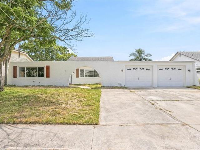 3611 Delta Pl, Holiday, FL 34691