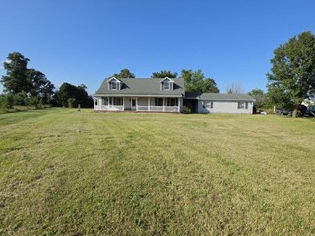 3611 E Hanthorn Rd, Lima, OH 45804