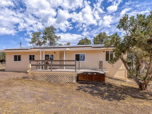 3611 Pine Rim Dr, Overgaard, AZ 85933