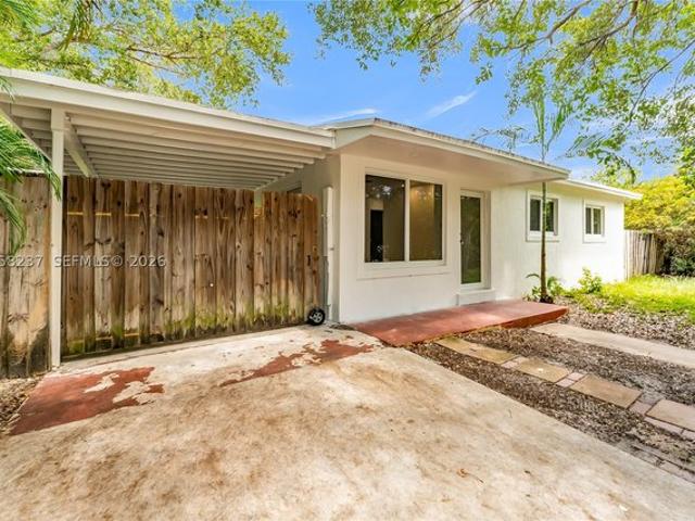 3611 SW 36th St, West Park, FL 33023