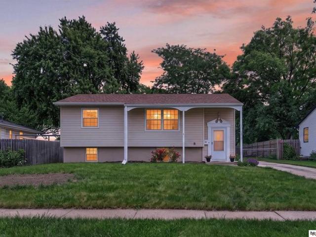 3611 S 128th Ave, Omaha, NE 68144