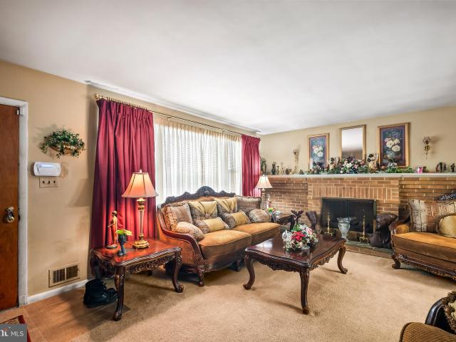 3611 28th Pkwy, Temple Hills, MD 20748 | MLS #MDPG2190 | Compass