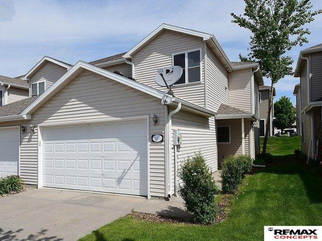 3612 McLaughlin Dr, Lincoln, NE 68516