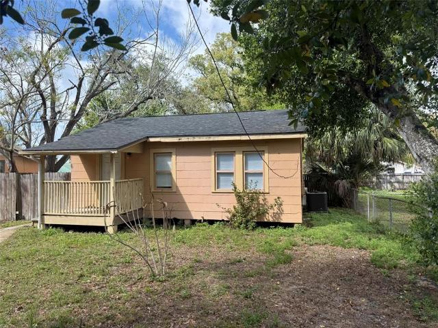 3612 N 52nd St, Tampa, FL 33619 | MLS #TB8486 | Compass