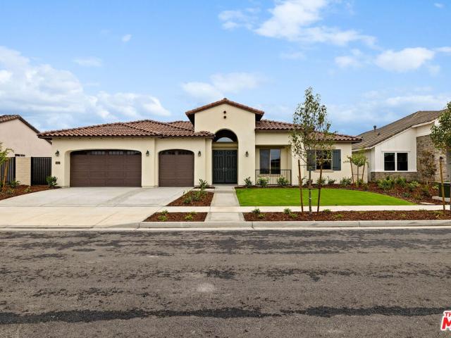 3612 Pathway Ct, Bakersfield, CA 93311 | MLS #25597