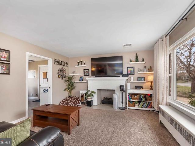 3612 Schoolhouse Lane