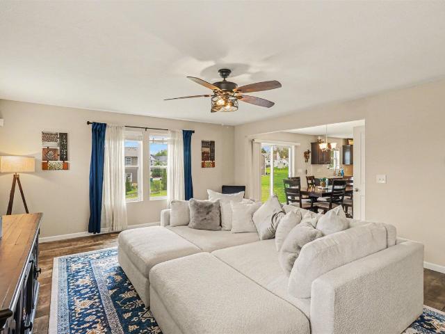 3612 Taunton Trail