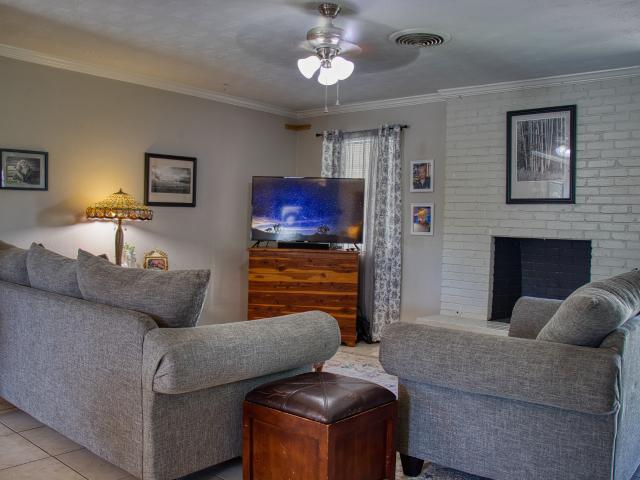 3613 Oak Ridge Drive