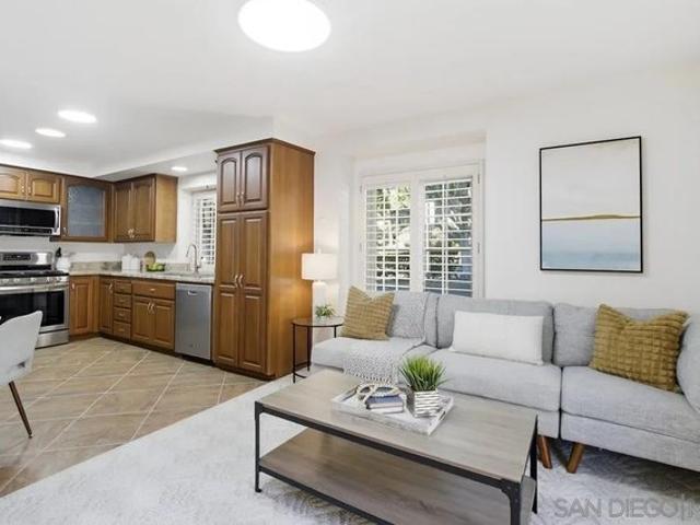3613 Caminito Carmel Lndg, San Diego, CA 92130
