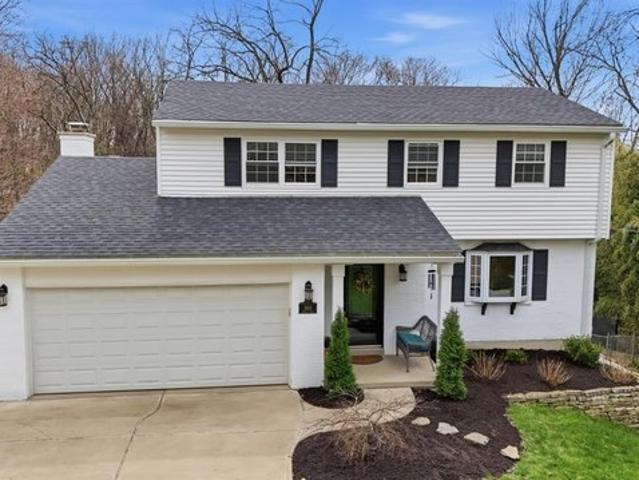 3613 Lobelia Dr, Blue Ash, OH 45241