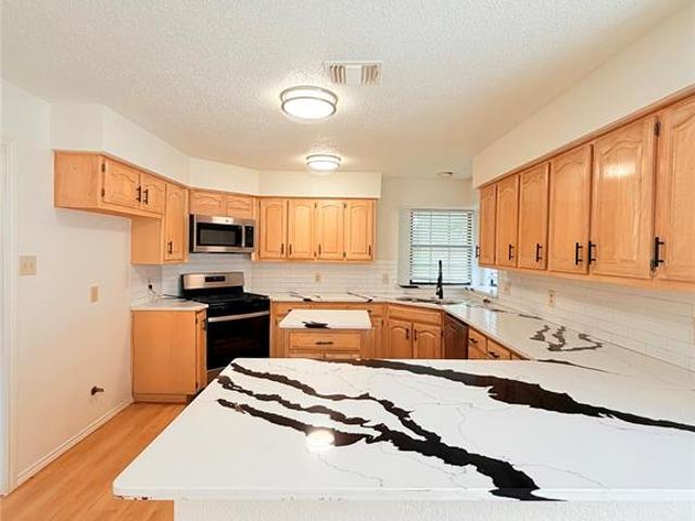 3613 Longbow Lane