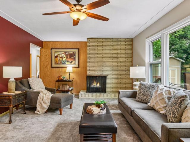 3613 Robin Lane