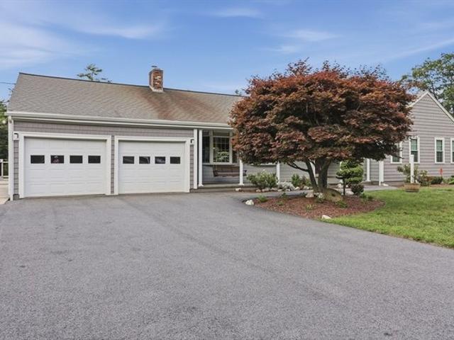 361 County Rd, Hanson, MA 02341