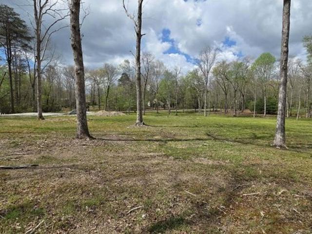 361 Carrie Dr, Crossville, TN 38572