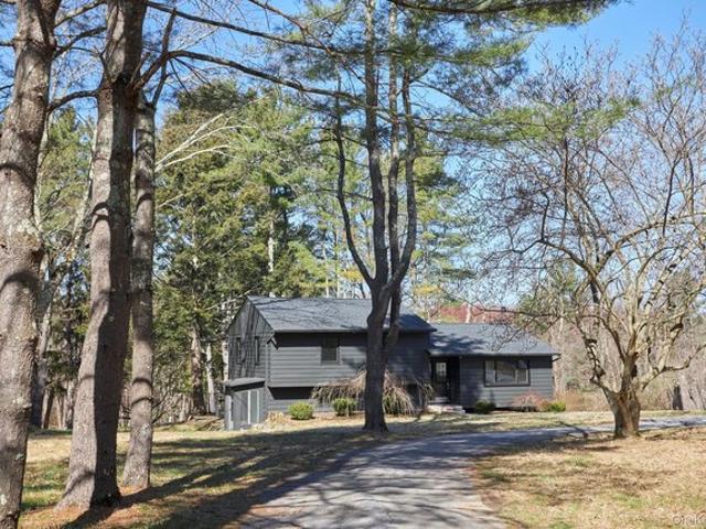 361 Allen Rd, Salt Point, NY 12578