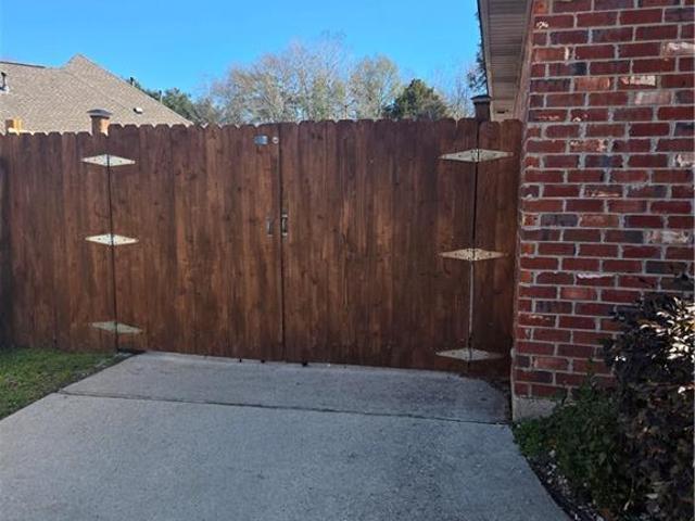 361 Autumn Lakes Road